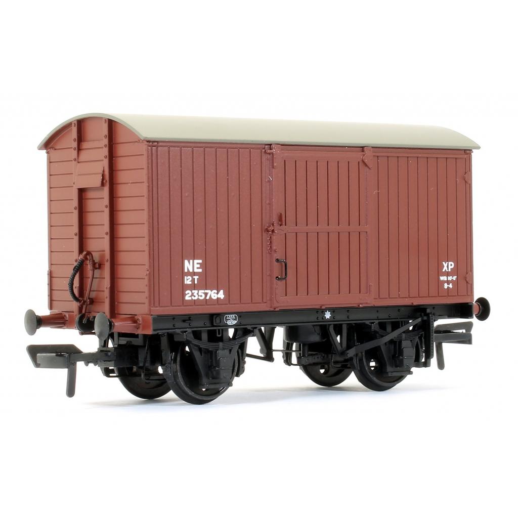 38-375B Lner 12T Ventilated Van Planked Lner Bauxite | Addlestone Models