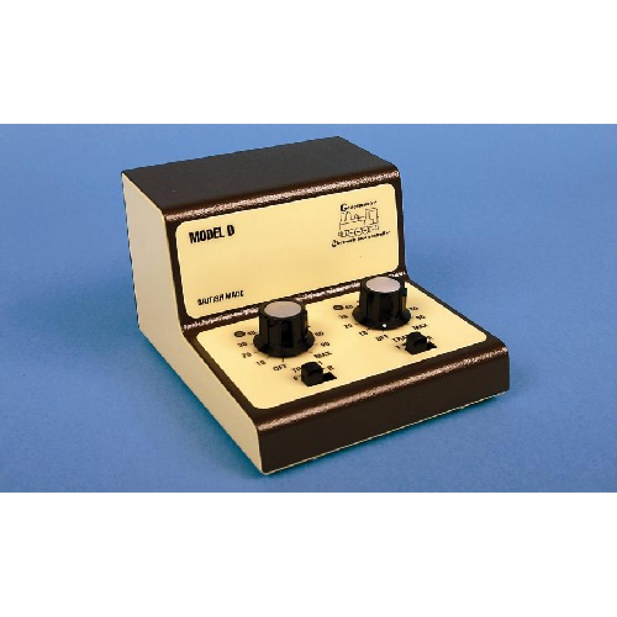 Model 'D' Twin Track Controller Gaugemaster | Addlestone Models